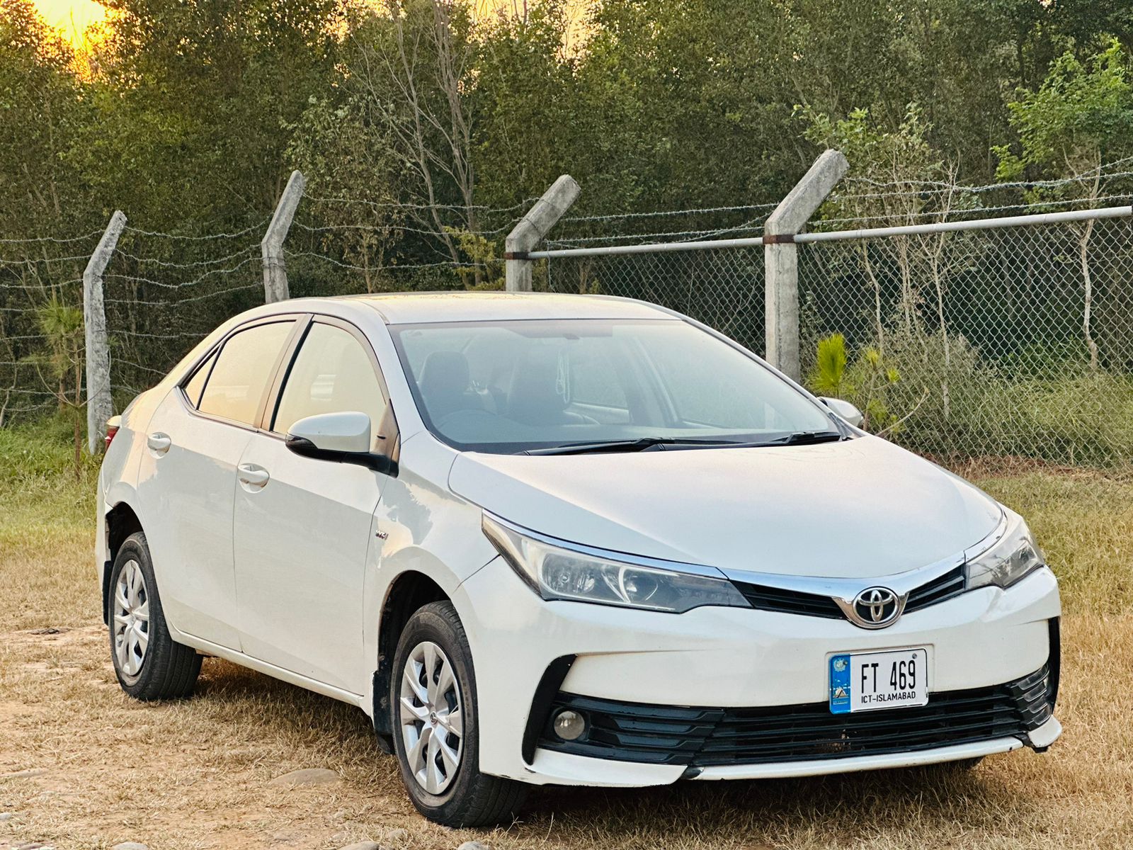 Book Toyota Corolla 2017 GLI 1.3 Automatic For Rent On Self Drive ...